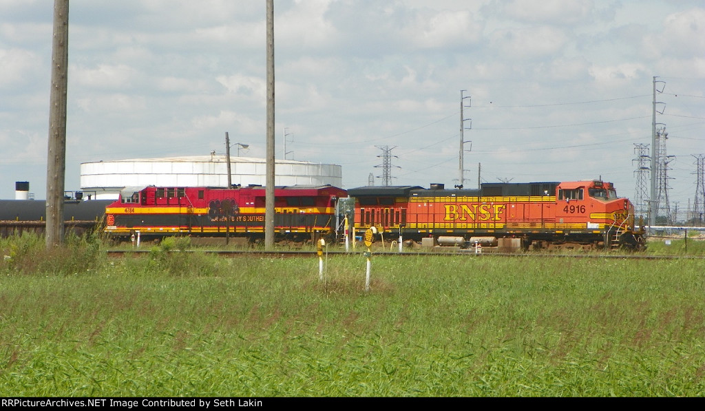 BNSF 4916